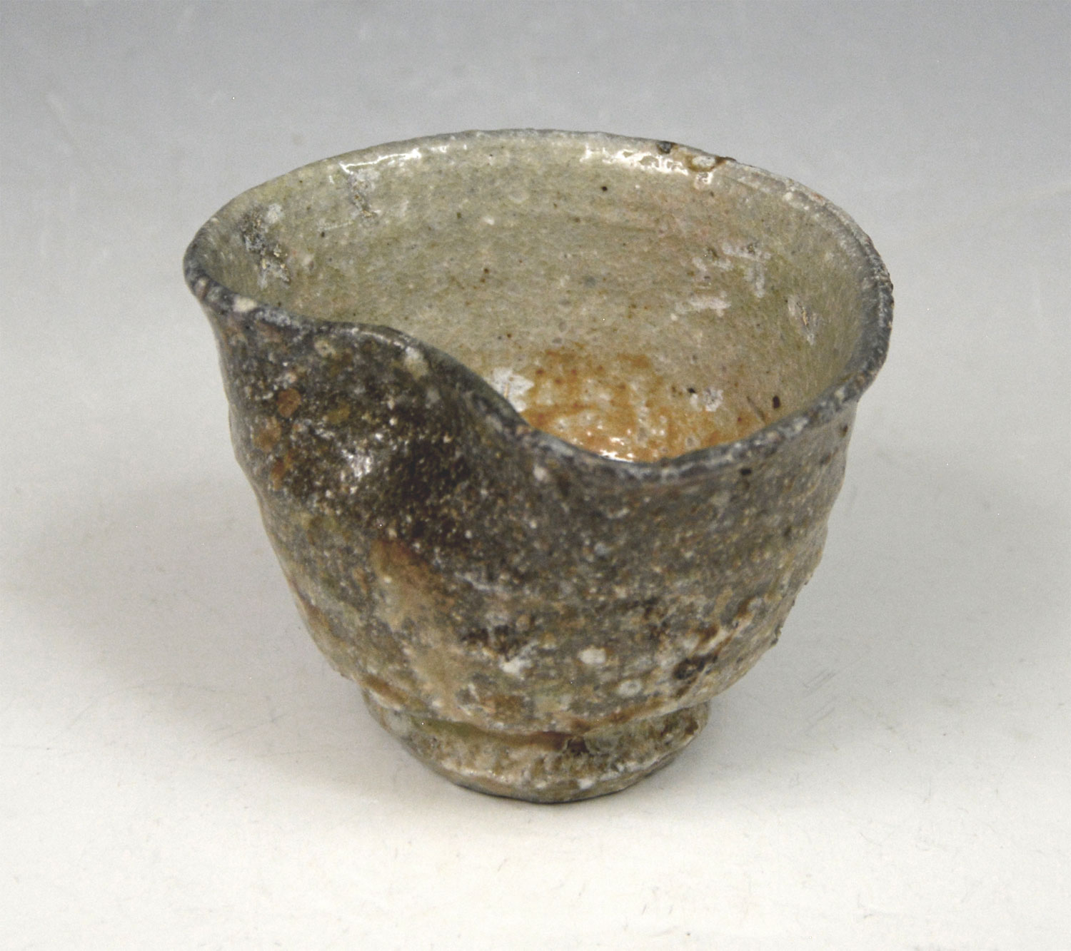 KATO – Shigaraki Sake Cup w/tomobako #12 – The Ren Brown Collection Gallery