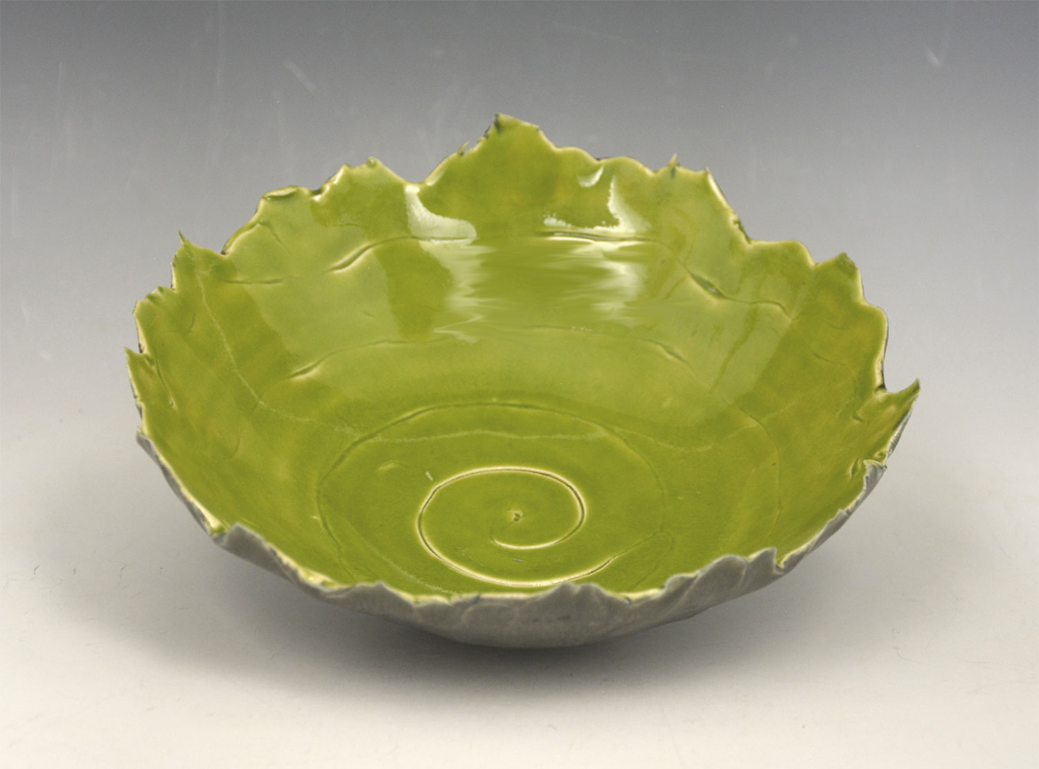 Green Ruffle-Edged Bowl #85 – The Ren Brown Collection Gallery